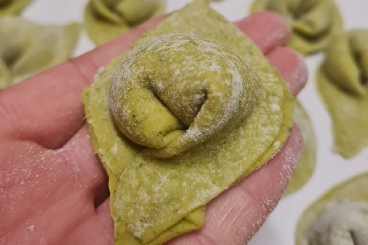 Ristorante Cavaliere "presenta" i suoi Cappellacci verdi ripieni di ...